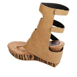 Modzori | Shoes | Modzori Corona 2in Reversible Wedge Gladiator Sandals ...